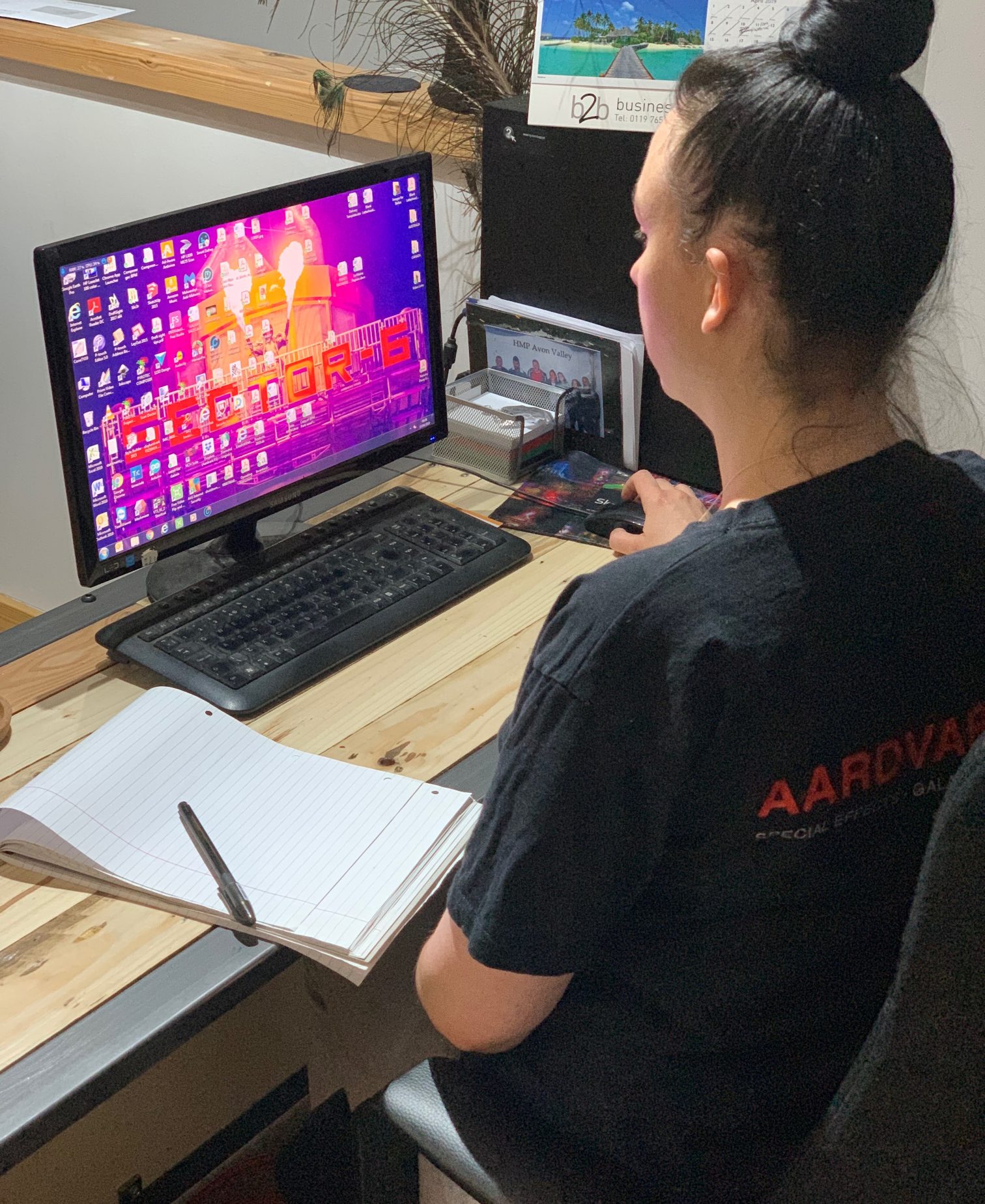 Tasha Desk – Aardvark FX